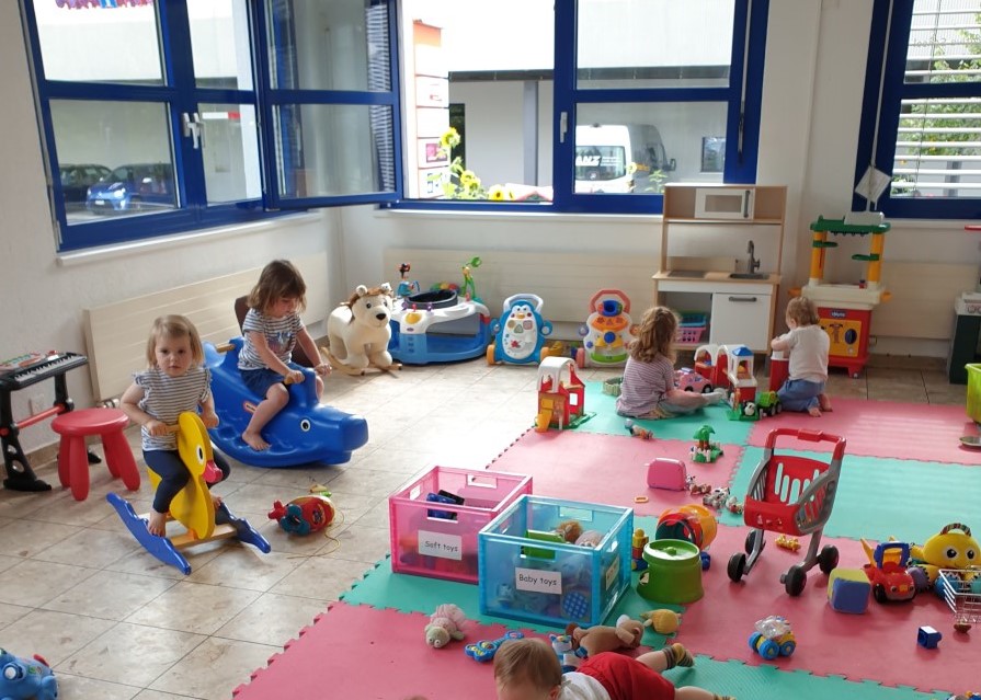 Playgroup | The WAC & Learning Tree School